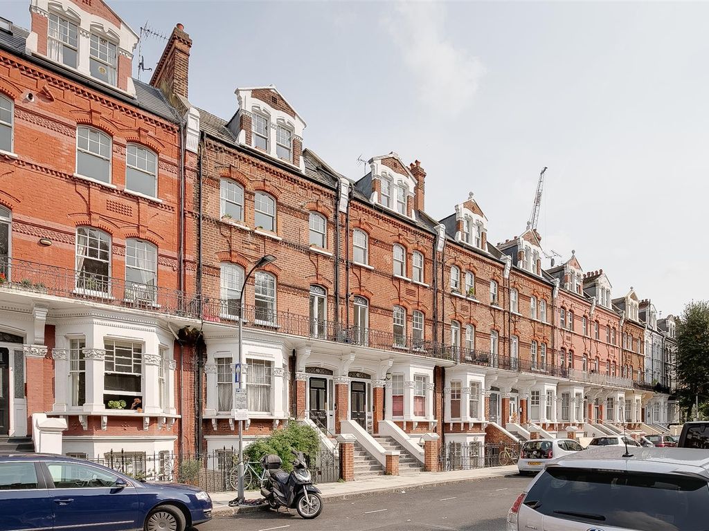 1 bed flat to rent in Avonmore Road, West Kensington W14, £1,800 pcm ...