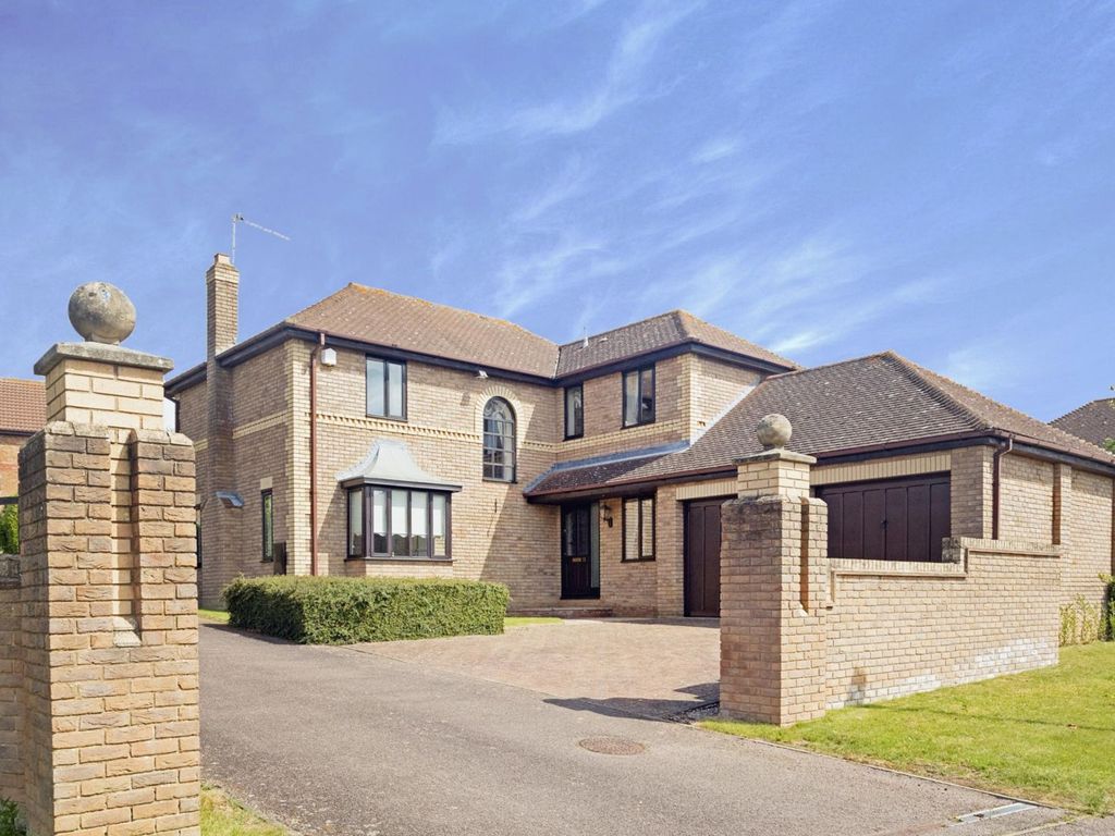 4 bed detached house for sale in Colonial Drive, Collingtree Park ...