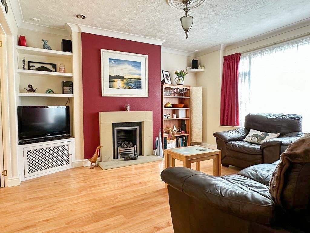 4 Bed Semi Detached House For Sale In Occombe Valley Road Paignton Tq3