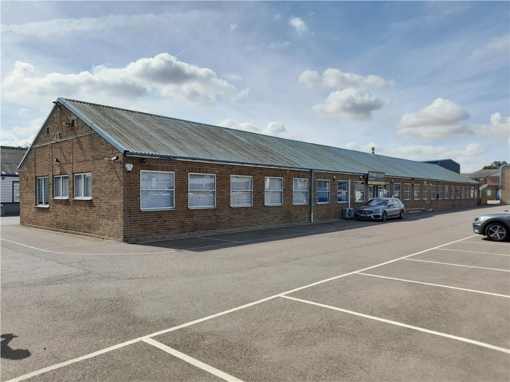 Office to let in Dencora Business Centre, Trinity Hall Farm Industrial ...