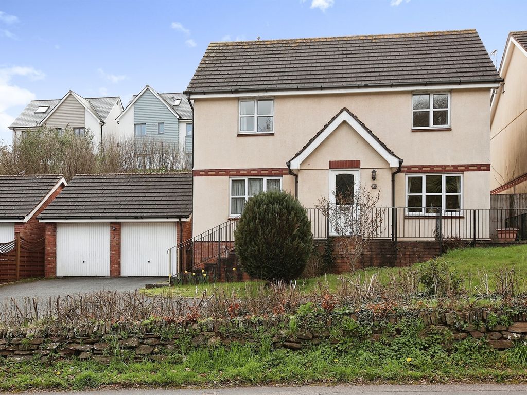 4 bed detached house for sale in Centenary Way, Torquay TQ2 - Zoopla