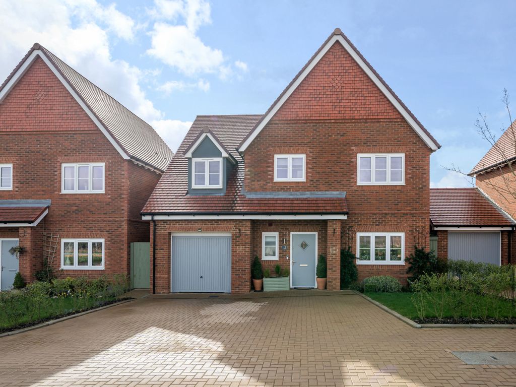 4 Bed Detached House For Sale In Shrivenham Swindon Oxfordshire Sn6