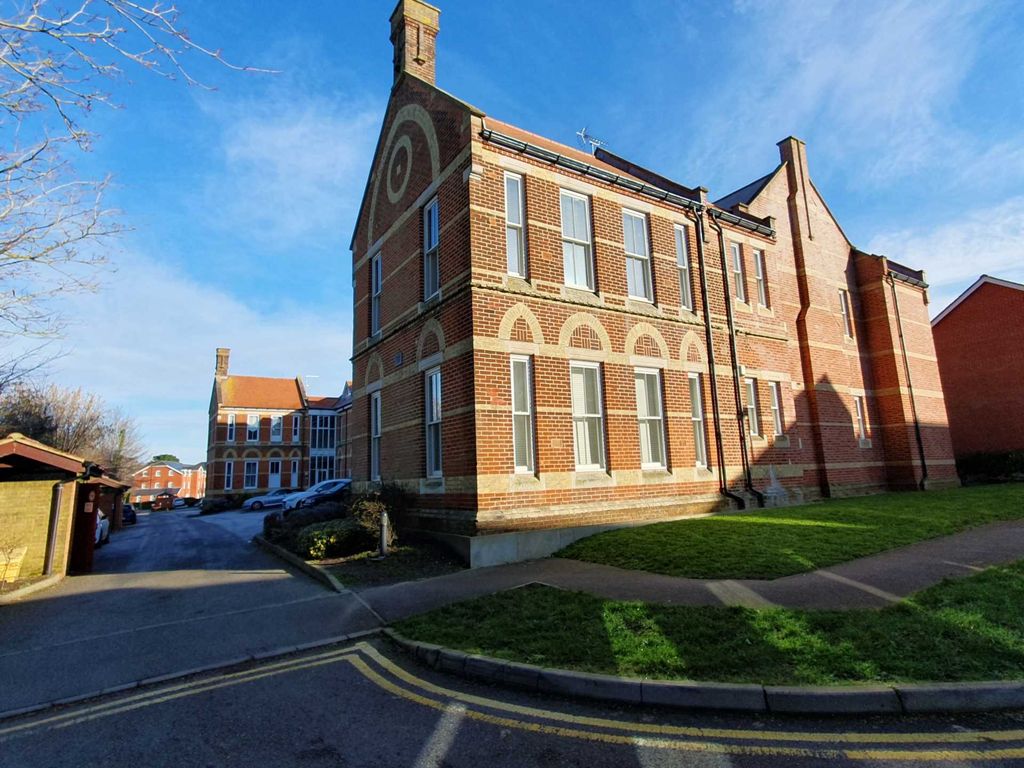 2 bed flat for sale in George Roche Road, Canterbury CT1 - Zoopla