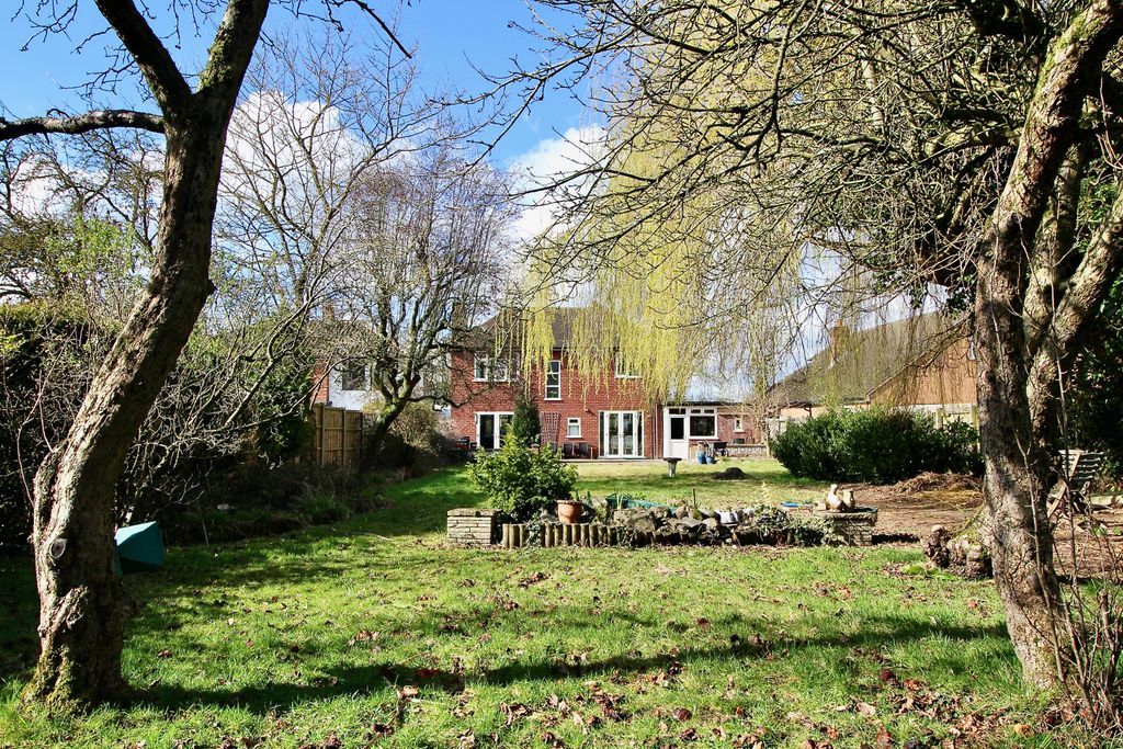 3 bed detached house for sale in Kirkby Road, Barwell, Leicester LE9 ...