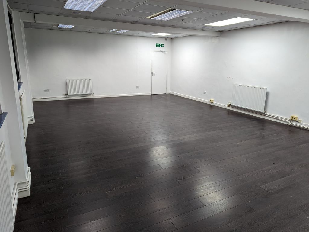 Office to let in Parkside Lane, Leeds LS11 - Zoopla