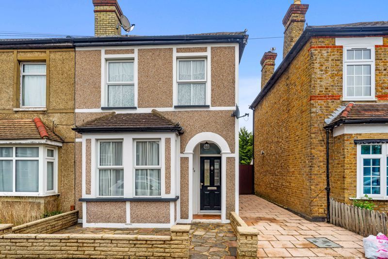 3 Bed Semi Detached House For Sale In Hampton Road Worcester Park Kt4