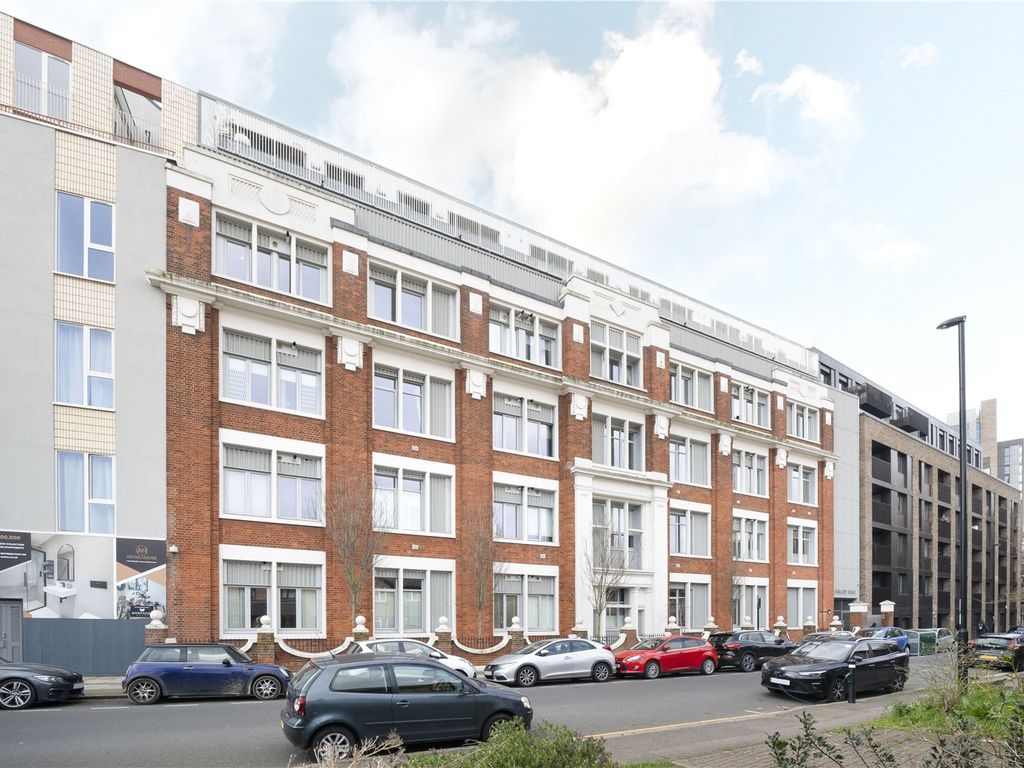 2 bed flat for sale in Arklow Road, New Cross SE14, £450,000 - Zoopla