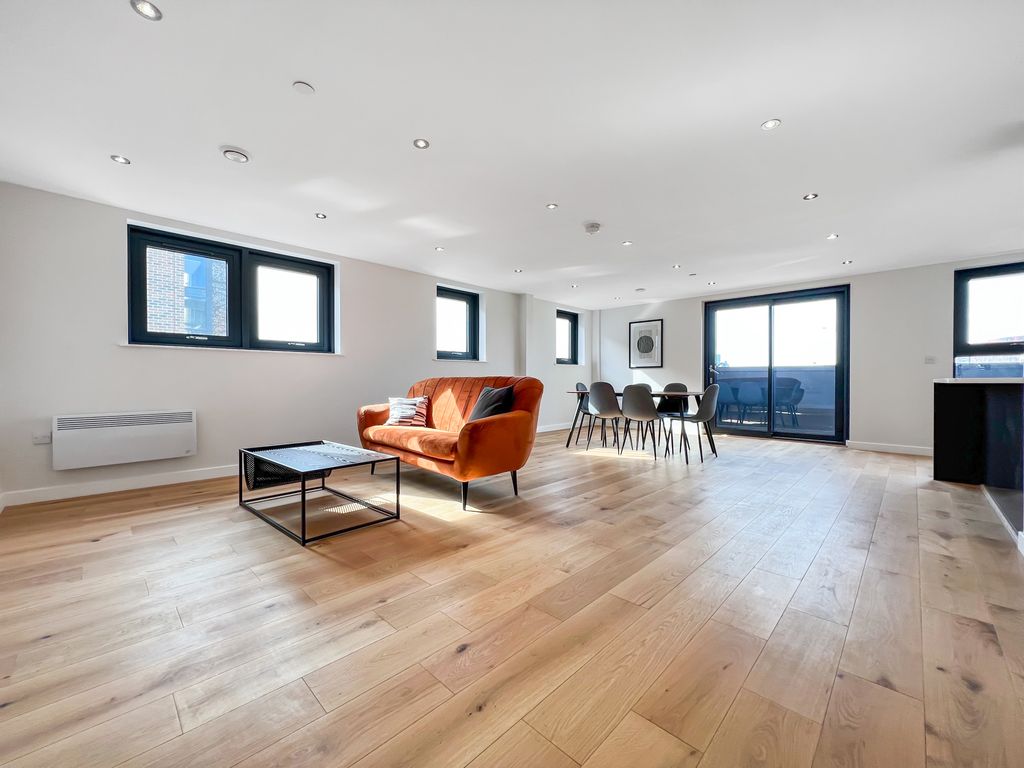 3 bed penthouse to rent in Block E, Victoria Riverside, Leeds City ...