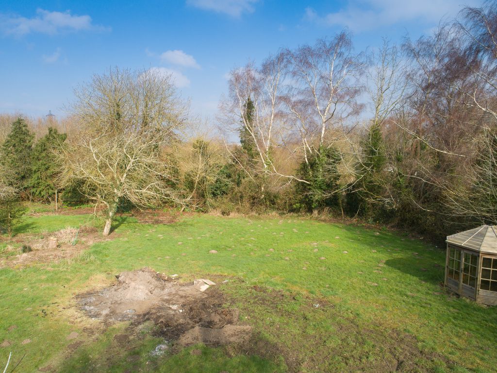 Land for sale in Toot Baldon, Oxford OX44, £200,000 - Zoopla