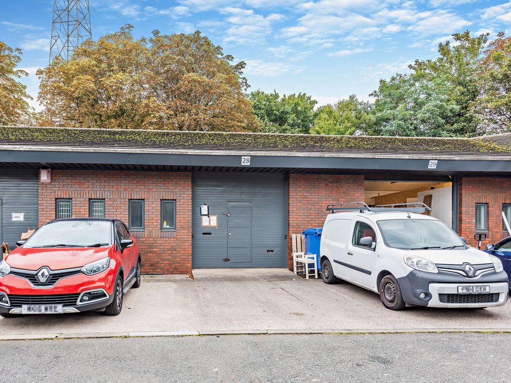 Industrial to let in Unit 28 Clarendon Court, Winwick Quay, Warrington ...