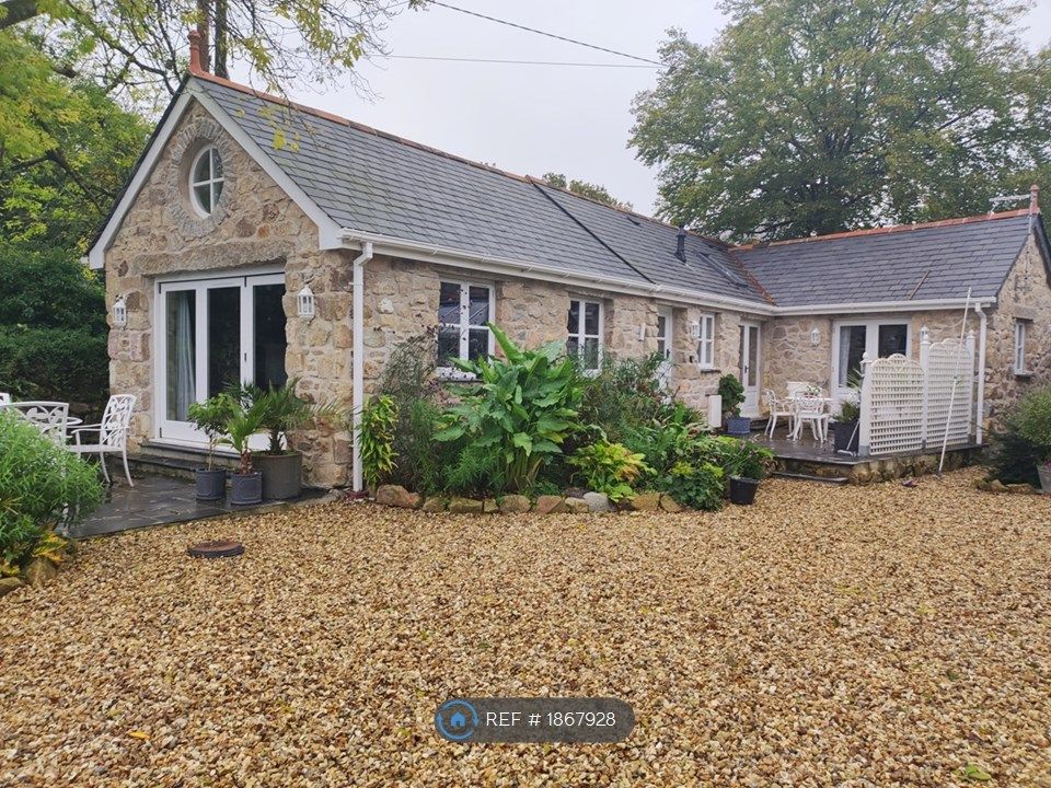 2 bed detached house to rent in Lower Sticker, Cornwall PL26, £1,100 ...