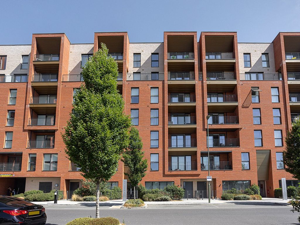 1 bed flat for sale in Lismore Boulevard, Colindale Gardens, Colindale ...