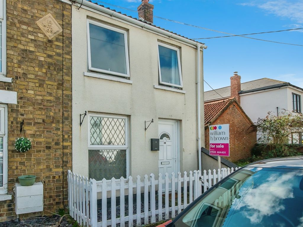 2 Bed Semi Detached House For Sale In Gaultree Square Emneth Wisbech