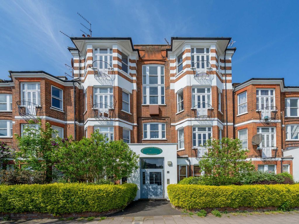 3 bed flat for sale in Goldhawk Road, London W6, £640,000 - Zoopla