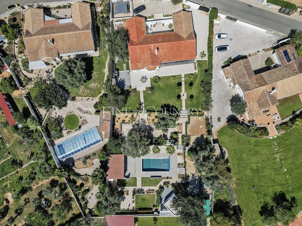 4 bed detached house for sale in Lagoa, Portugal, £995,328 - Zoopla