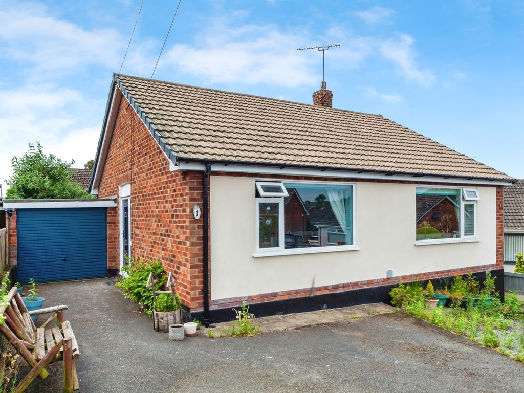 2 Bed Bungalow For Sale In Ffordd Las Penyffordd Chester Flintshire