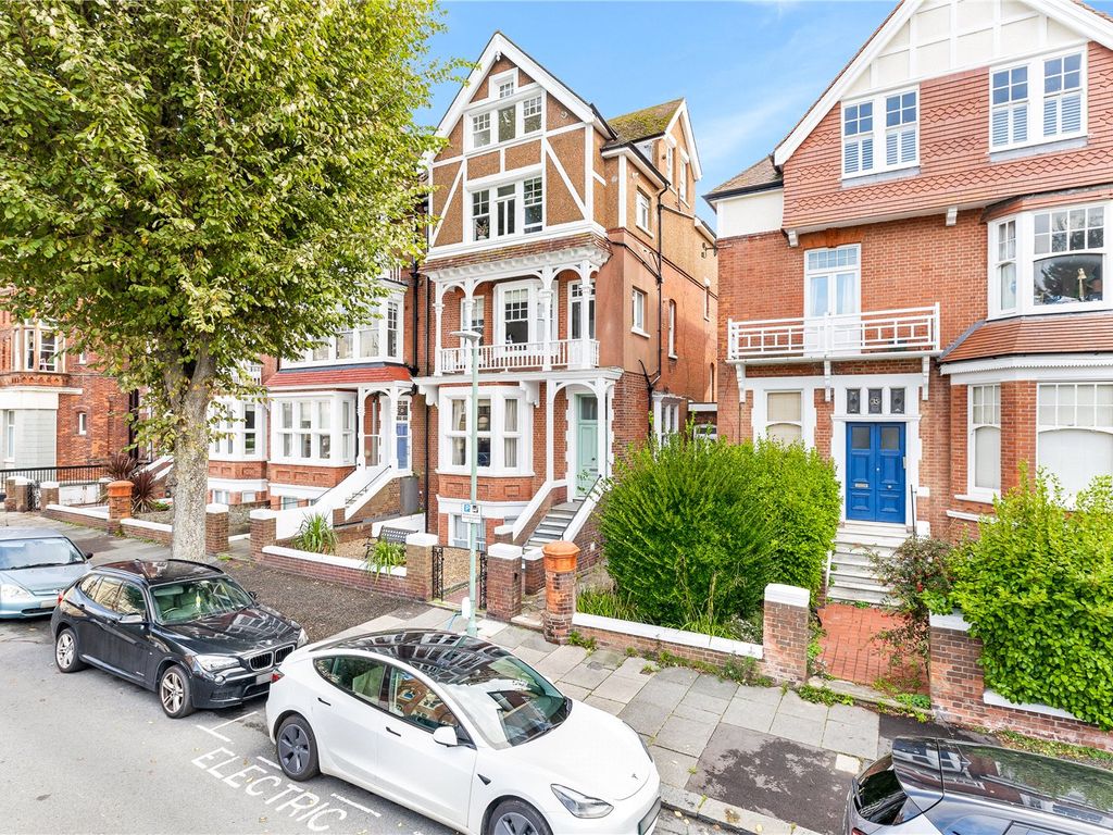1 bed flat for sale in Fourth Avenue, Hove, East Sussex BN3, £350,000 ...