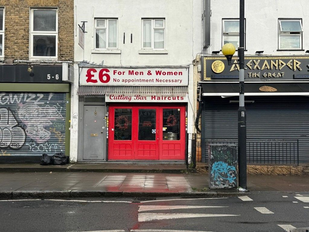 Retail premises to let in Plender Street, Camden, London NW1, £28,500 ...