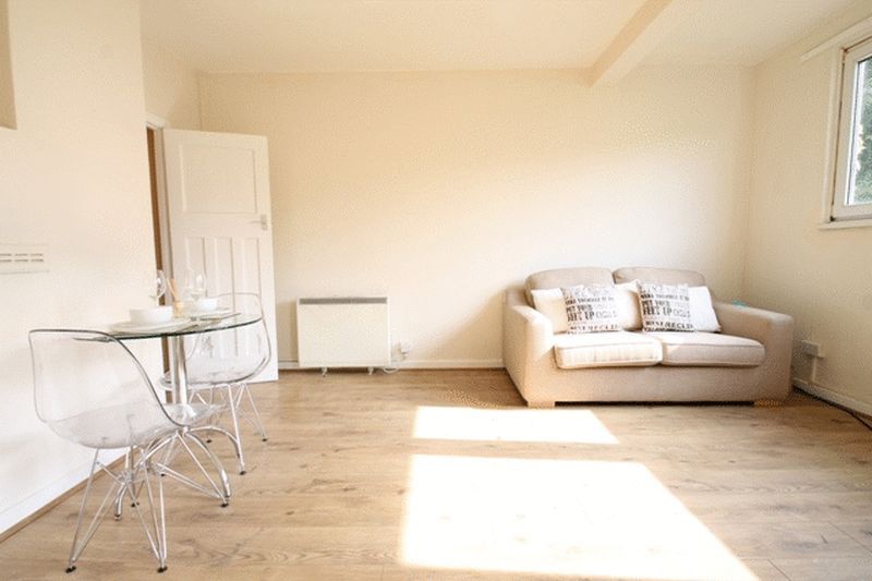 2 bed flat to rent in Walburgh Street, London E1, £1,499 pcm - Zoopla
