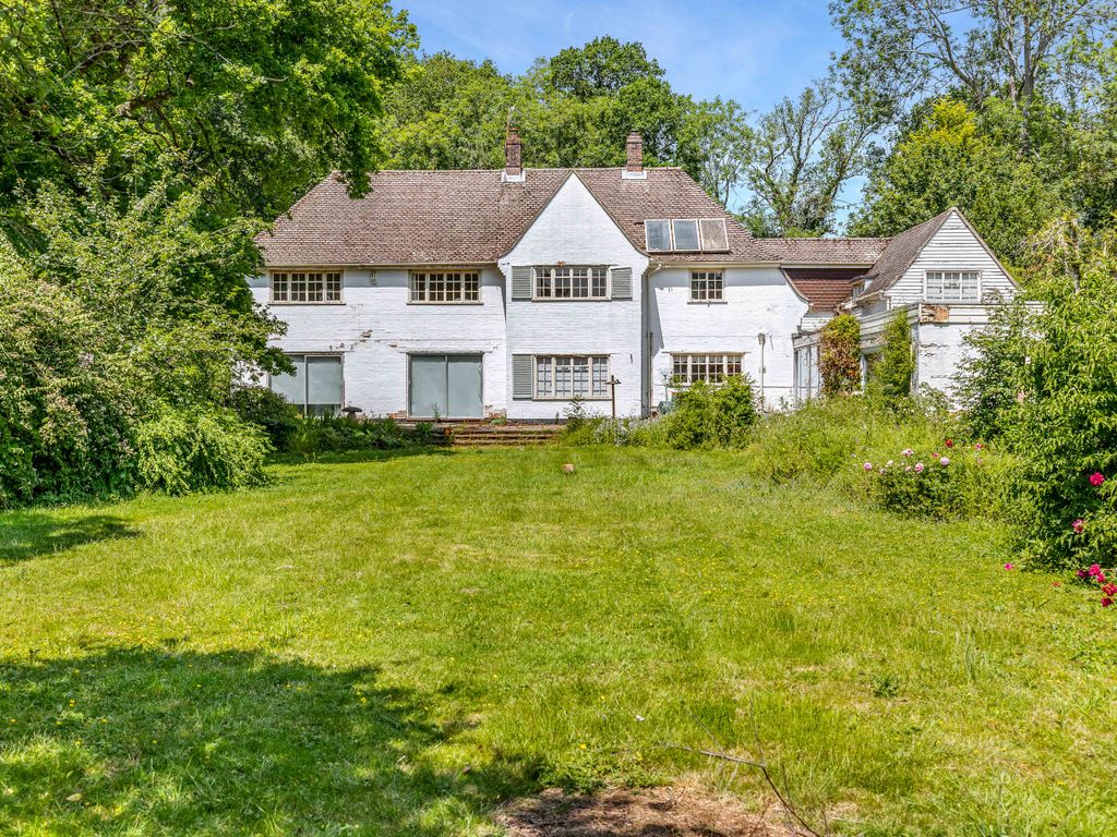 5 bed detached house for sale in Ref: Sb - Ifield Wood, Ifield RH11 ...