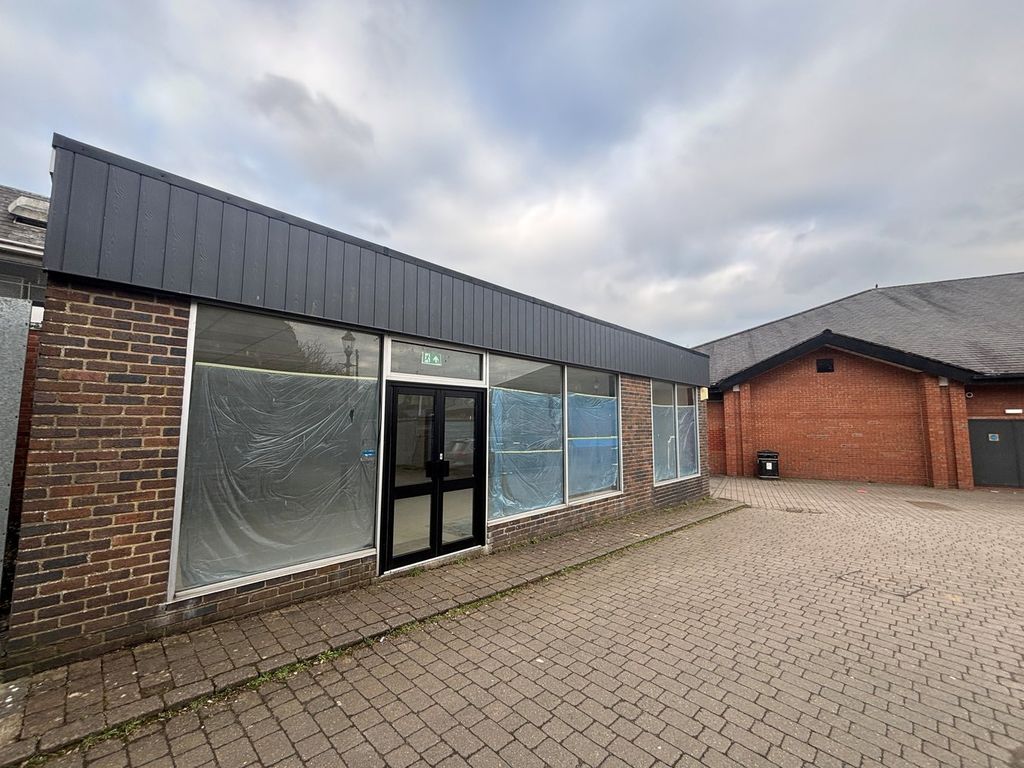Light industrial for sale in 34/35 High Street, Lampeter SA48, £13,000 ...