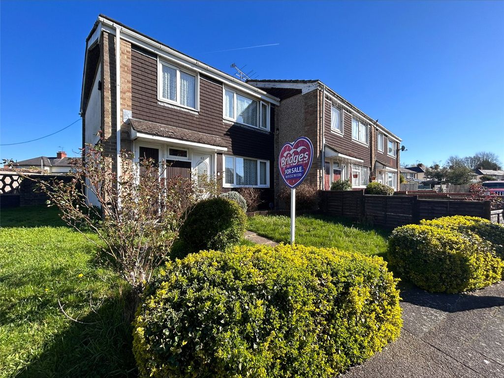 3 Bed End Terrace House For Sale In Selborne Avenue Aldershot