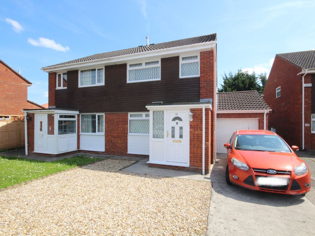3 Bed Semi Detached House For Sale In Elizabeth Way Bridgwater Ta6 £