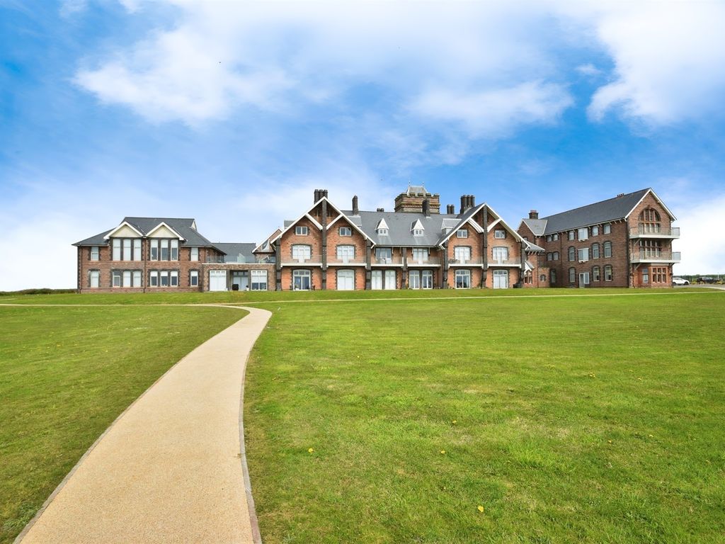 1 bed flat for sale in Rest Bay, Porthcawl CF36, £300,000 - Zoopla