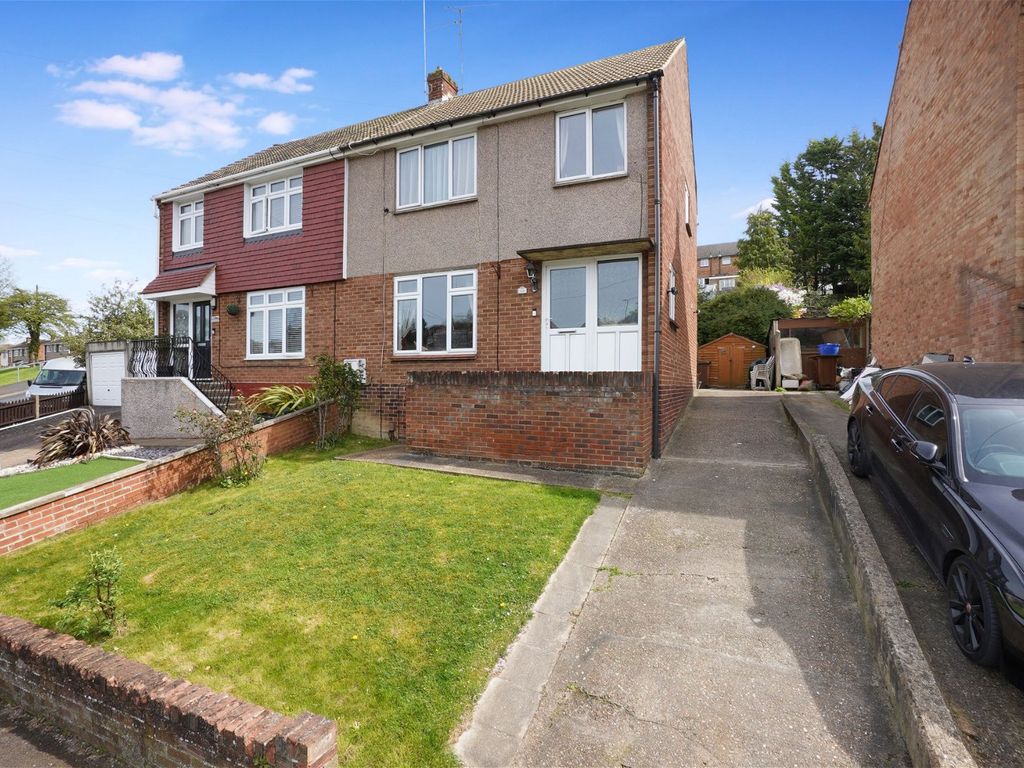 3 Bed Semi Detached House For Sale In Holland Road Chatham Me5 £