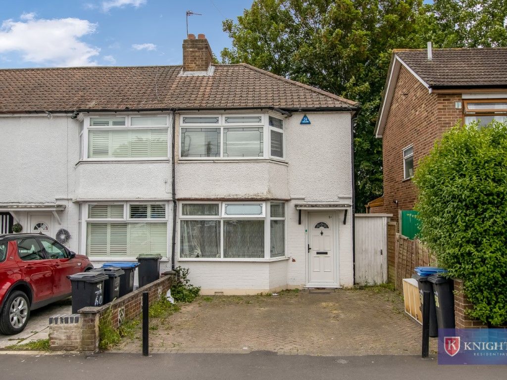 2 Bed End Terrace House For Sale In Galliard Road Edmonton London N9