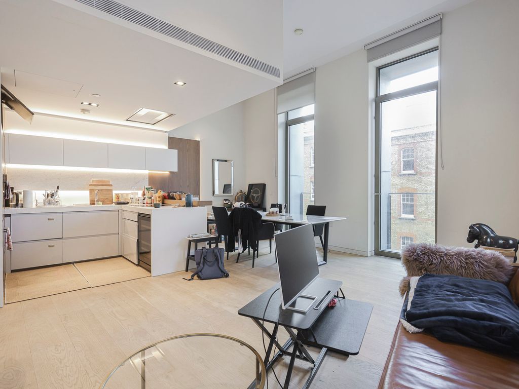 2 bed flat to rent in Fitzroy Place, Pearson Square, Fitzrovia, Oxford ...