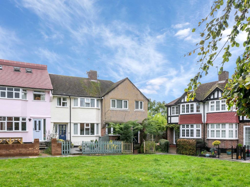 3 Bed Terraced House For Sale In Fulwell Park Avenue Twickenham Tw2 £