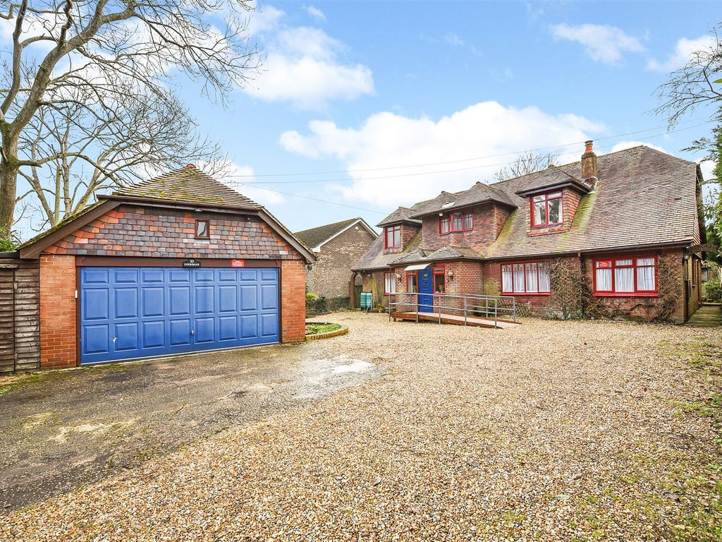 4 Bed Detached House For Sale In Botley Road North Baddesley