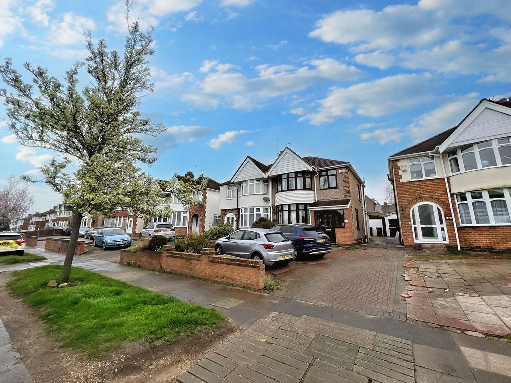 3 bed semi-detached house to rent in Daventry Road, Coventry CV3, £ ...