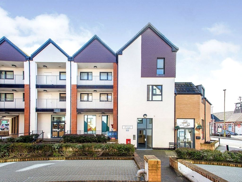 2 bed flat for sale in Attenborough Court, Owen Square, Watford ...