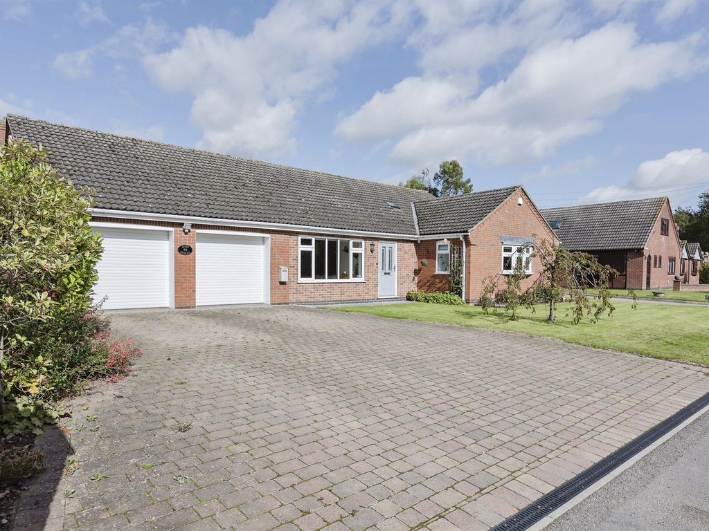 3 bed detached bungalow for sale in Main Street, Peckleton, Leicester ...