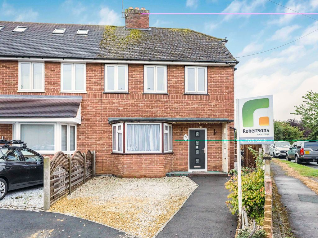 3 Bed Semi Detached House For Sale In Blind Lane Bourne End Sl8 £