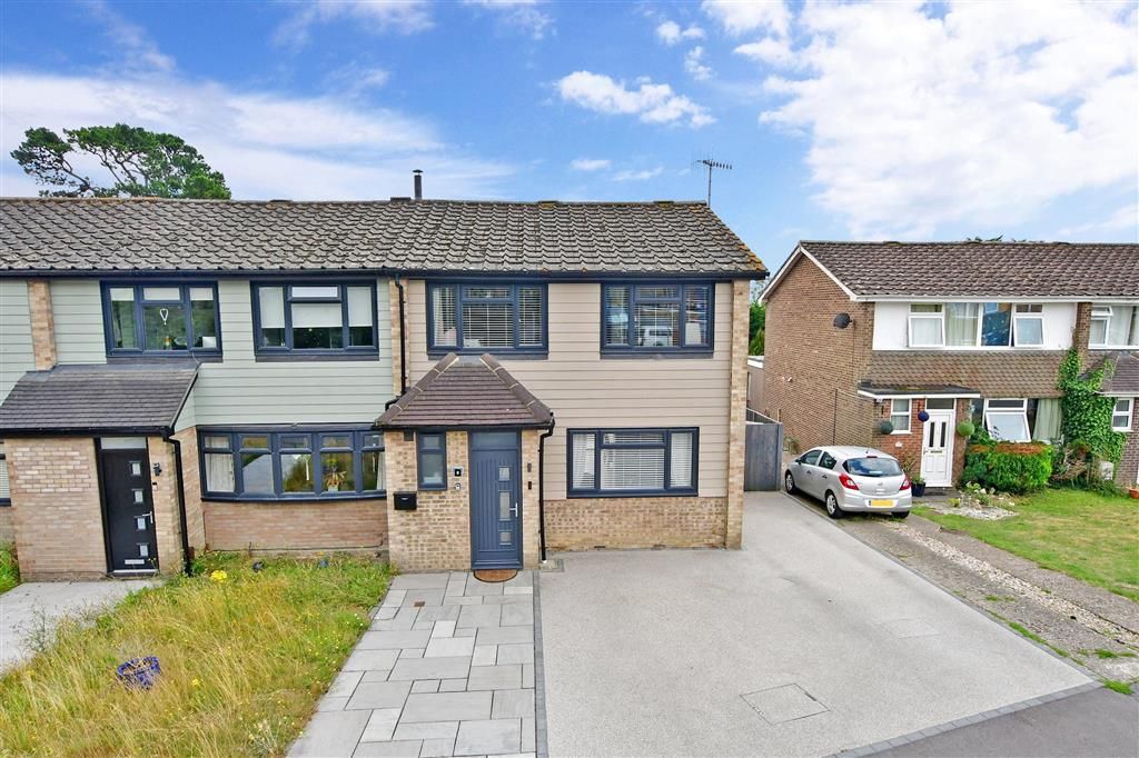 3 Bed Semi Detached House For Sale In Wraysbury Park Drive Emsworth