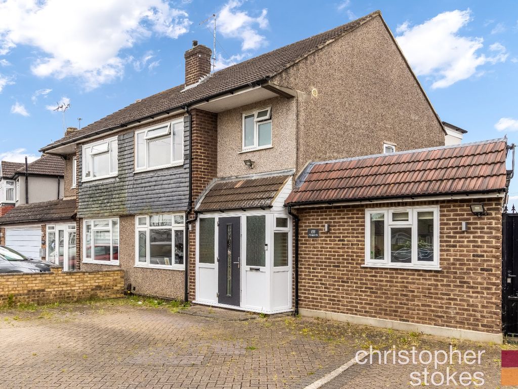 3 Bed Semi Detached House For Sale In Northfield Road Waltham Cross