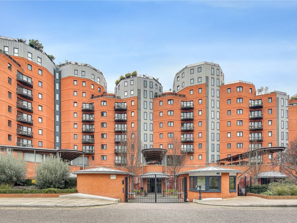 1 bed flat to rent in New Atlas Wharf, 3 Arnhem Place, London E14 - Zoopla