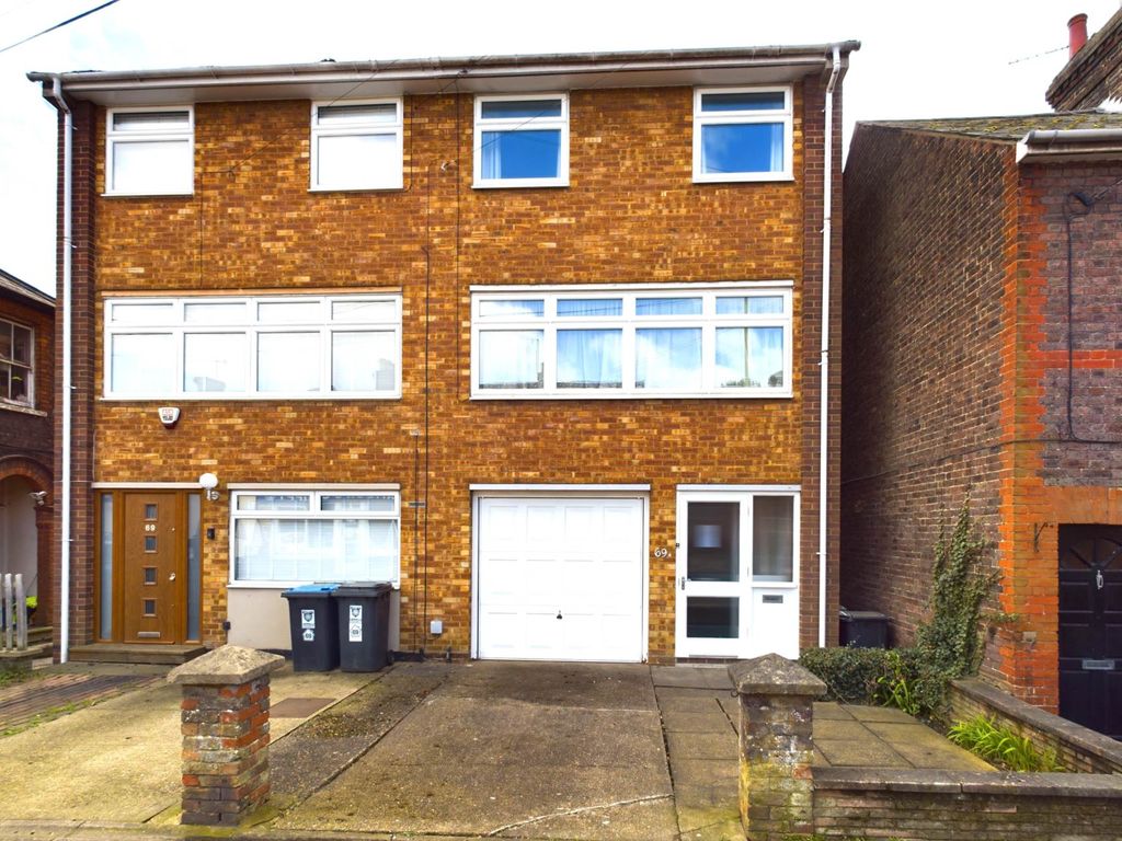 3 bed property for sale in St John`S Road, Boxmoor HP1, £575,000 - Zoopla