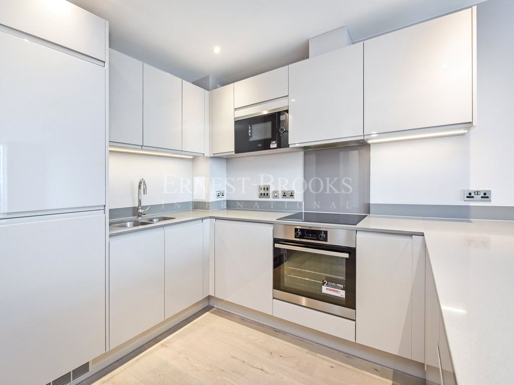 2 bed flat to rent in Oculus House, 16-48 Cambridge Road, Barking IG11 ...