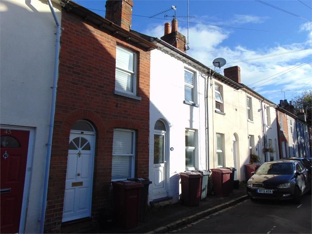 2 bed property to rent in Upper Crown Street, Reading, Berkshire RG1, £1,350 pcm - Zoopla