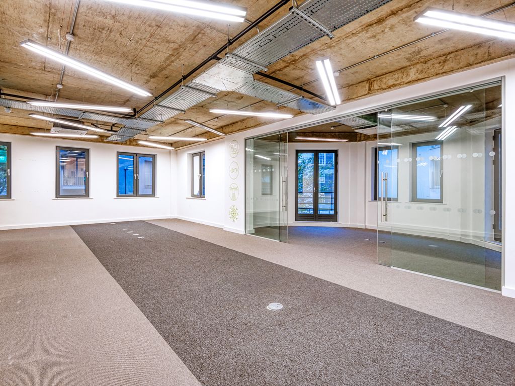 Office to let in City Road Offices, City Road, 326 City Road, Old ...