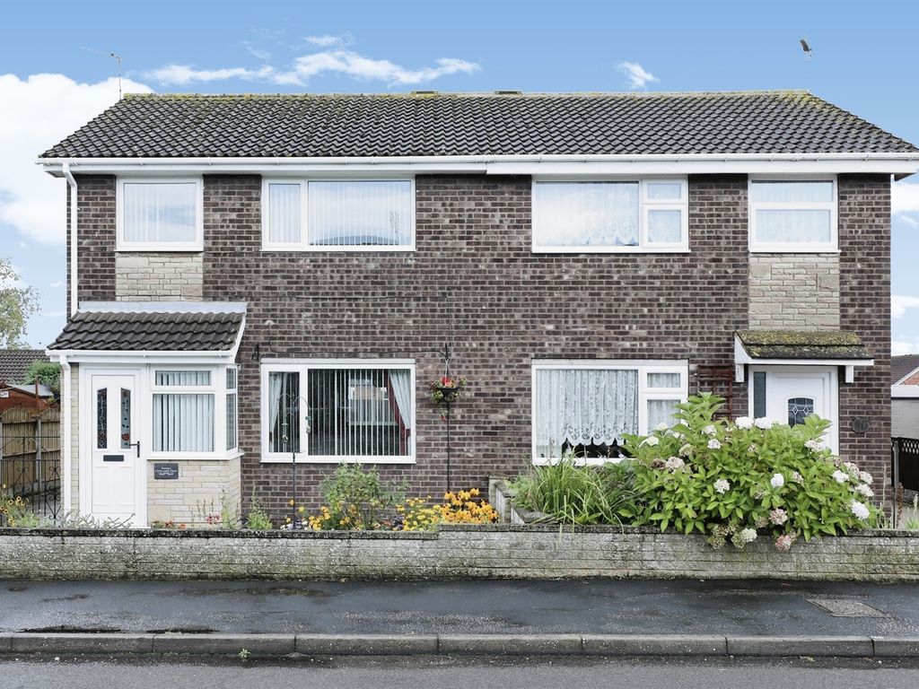 3 bed semi-detached house for sale in Wentworth Close, Retford DN22, £190,000 - Zoopla