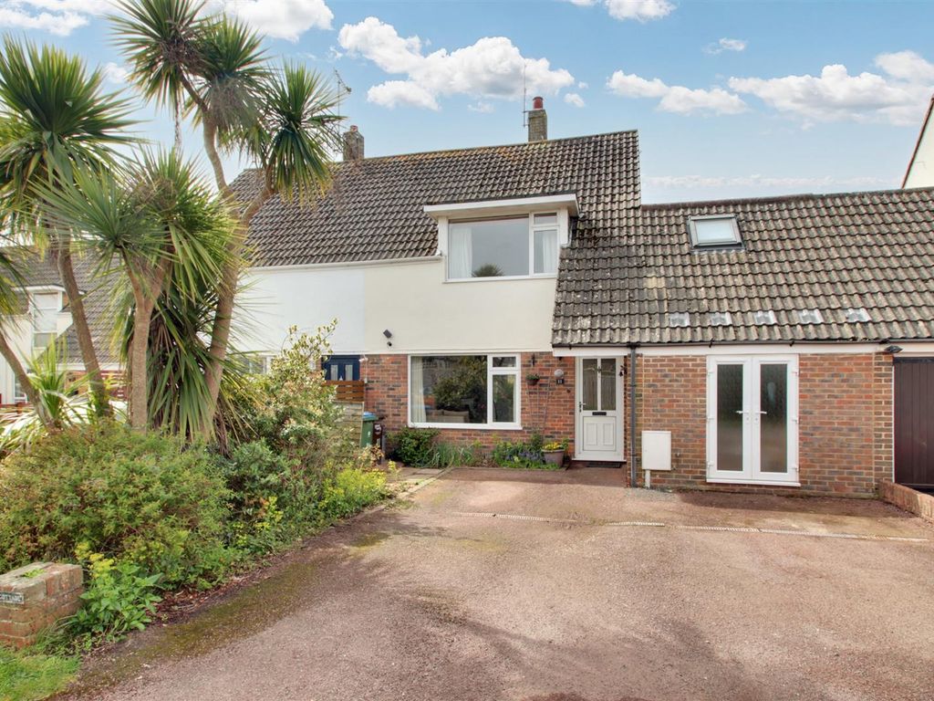 4 bed semi-detached house for sale in Colindale Road, Ferring, Worthing ...