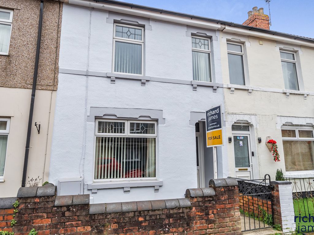 3 Bed Terraced House For Sale In Summers Street Rodbourne Swindon