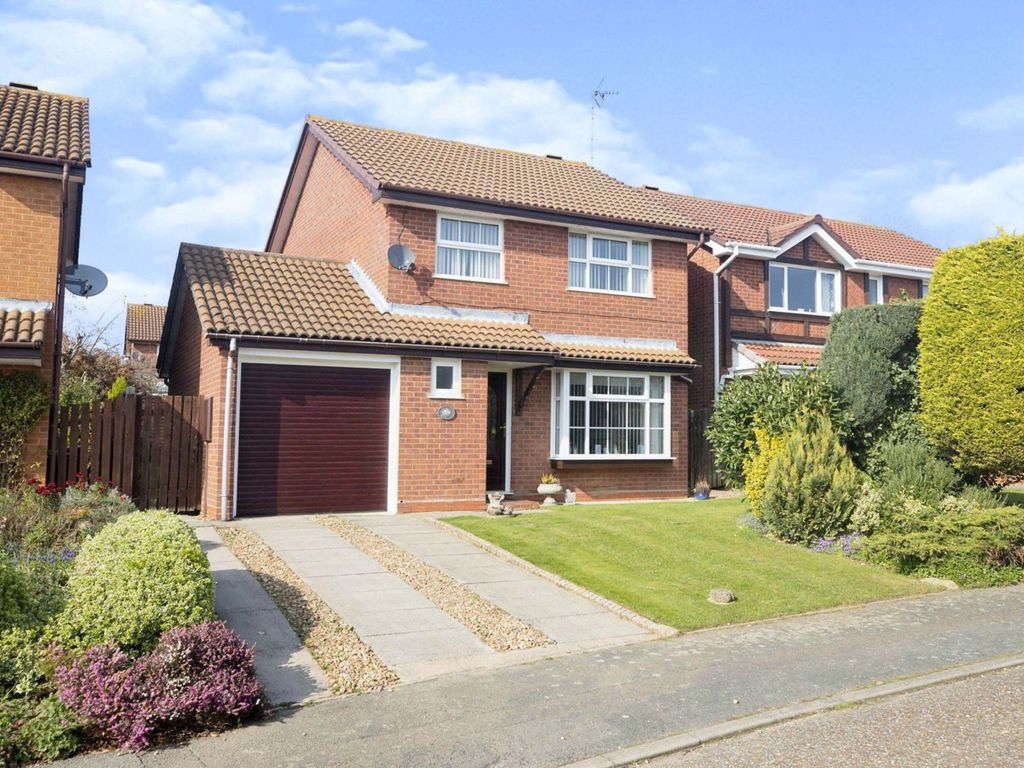 3 Bed Detached House For Sale In Saffron Close East Hunsbury