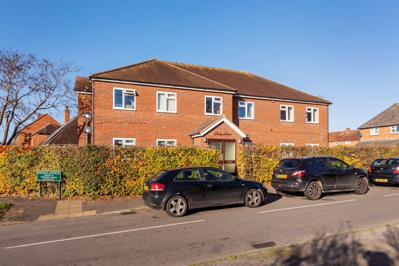 2 bed flat to rent in Whyteladyes Lane, Cookham, Maidenhead SL6 - Zoopla
