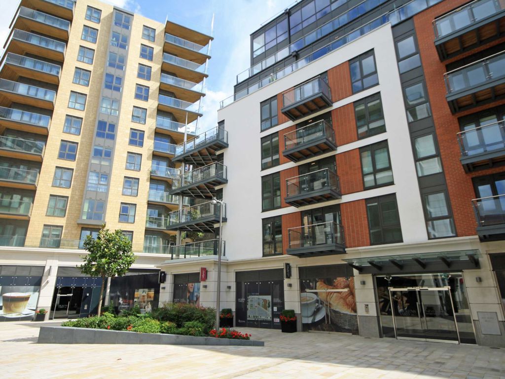 1 bed flat to rent in Longfield Avenue, London W5, £2,197 pcm - Zoopla